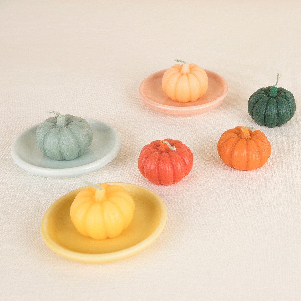 Mini Rainbow Pumpkin Candle – Feste